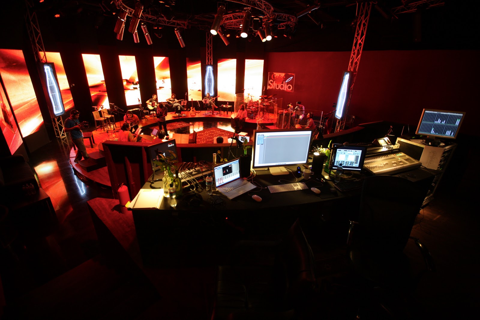 /Khaver Siddiqi: Coke Studio Season 3: Press Conference.